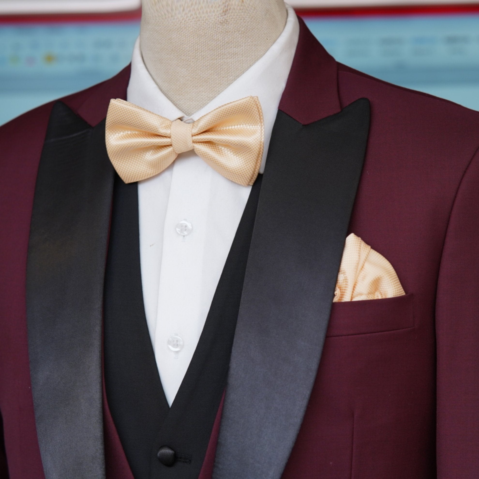 Maroon Burgundy Peak Lapel Groom Tuxedo Suit – Uomo Attire